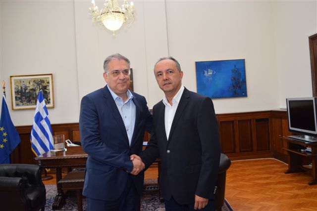 ΠΑΡΑΔΟΣΗΣ-ΠΑΡΑΛΑΒΗΣ ΤΟΥ ΧΑΡΤΟΦΥΛΑΚΙΟΥ ΤΟΥ ΥΦΥΠΟΥΡΓΕΙΟΥ ΕΣΩΤΕΡΙΚΩΝ, ΓΙΑ ...